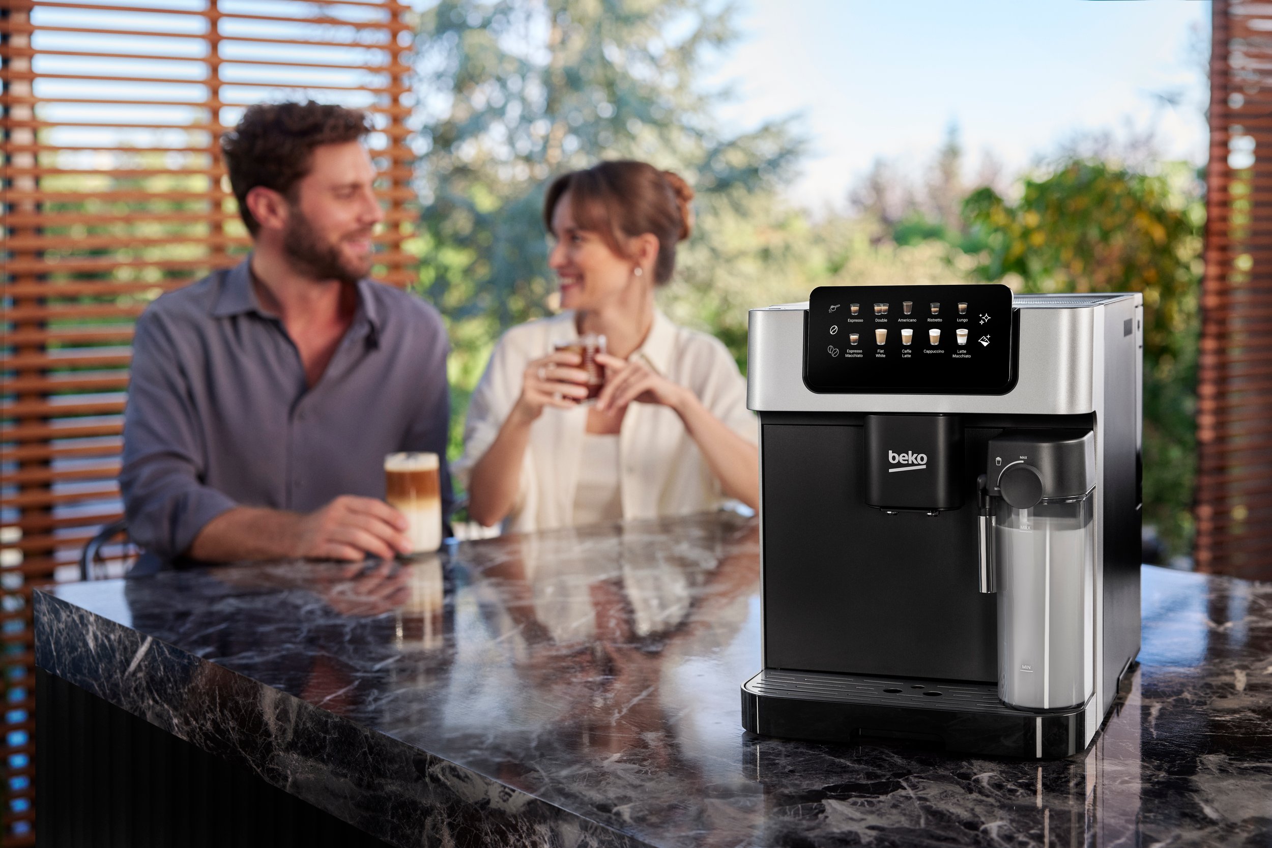 CaffeExperto Bean To Cup Coffee Machine with Integrated Milk Jug CEG7304 | Beko UK